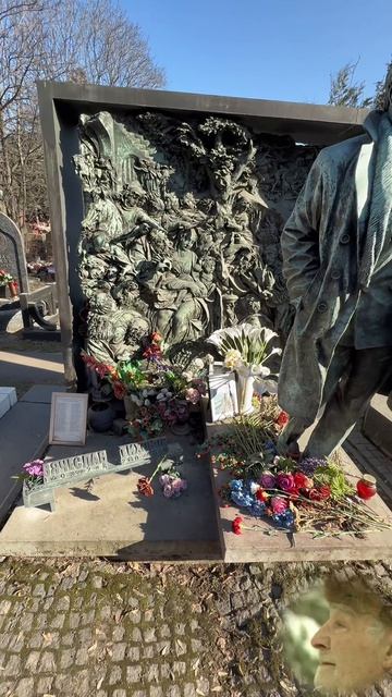 Как сегодня выглядит могила легендарного актёра Вячеслава Тихонова / Новодевичье 30.03.2026