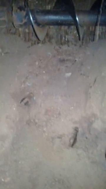 ГНБ бур вышел в колодец 20180721 121839