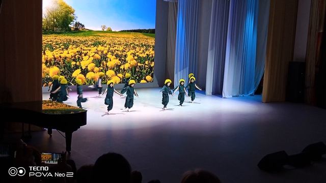 20260403 Одуванчики