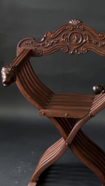 Пара кресел савонарола