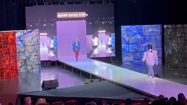 Модный показ 04 .04.2024