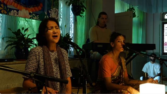 2026.03.11 Rishikesh kirtan Fest Surya Nandini & Bimal Krishna