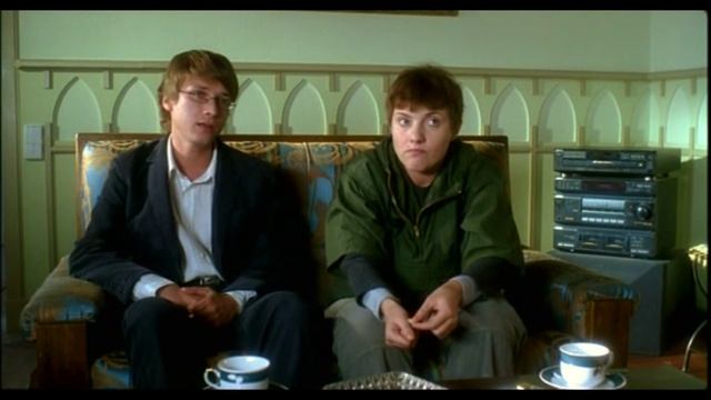 ИЗБЫТОЧНАЯ ДЕКОРАТИВНОСТЬ. Мне не больно, 2006...