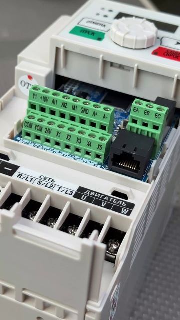 Обзор E5 8600 S3L-2