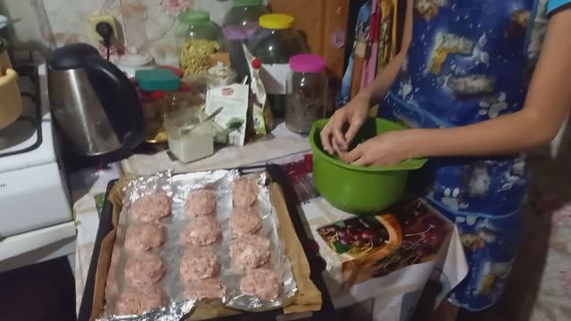 Вкусные мясные котлетки. На кухне с Купавой.