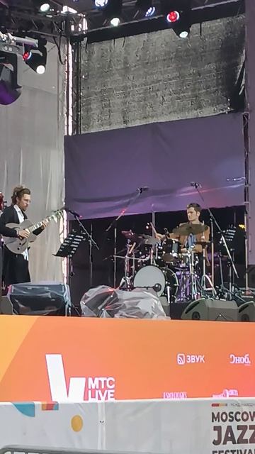 Музыка и перечень услуг, прочтите описание видео, обращайтесь