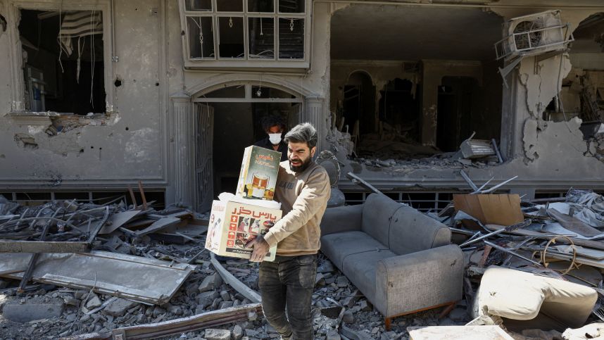 «Иран очень силен»: жители исламской республики уверены, что способны вести войну