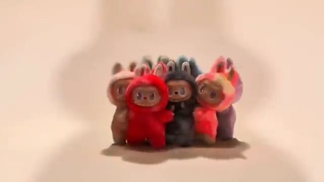 ВИДЕО ДЛЯ ДЕТЕЙ. ЛАБУБУ ТАНЦУЕТ.  ЛАБУБУ ТАНЦУЕТ И ПОЁТ. МУЛЬТИКИ ДЛЯ ДЕТЕЙ.