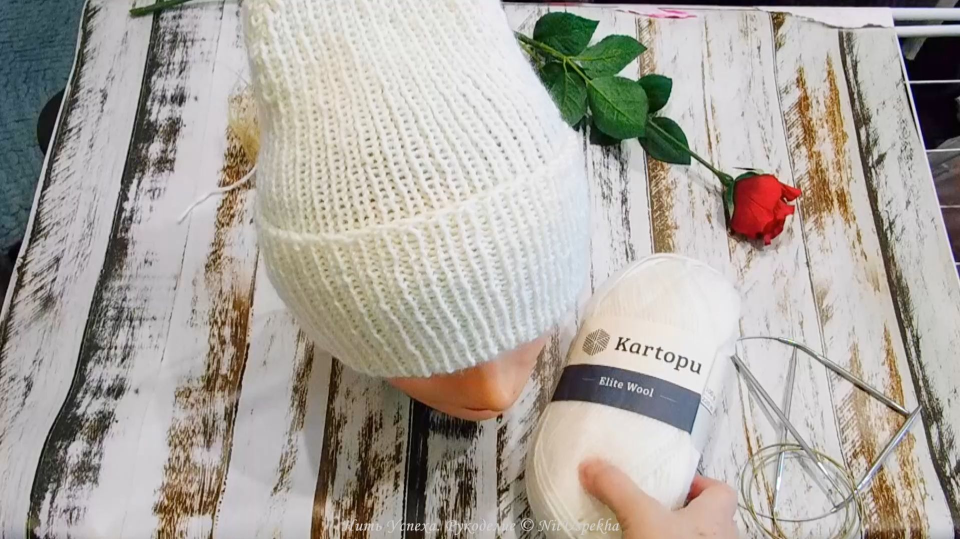 ВНЕЗАПНАЯ ШАПКА // КУРЬЕЗНАЯ МАКУШКА И ЕЕ ИСПРАВЛЕНИЕ 🧶👒🐌 // из архива