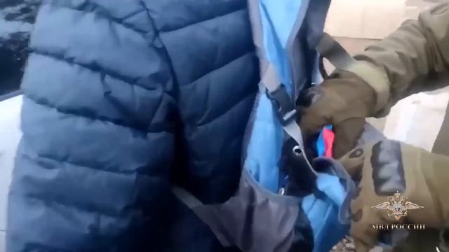 В Брянской области полицейские задержали участников криминальной группировки наркодилеров