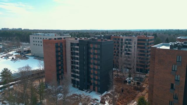 Облёт семейного жилого комплекса комфорт-класса "Лесная Отрада" март 2026