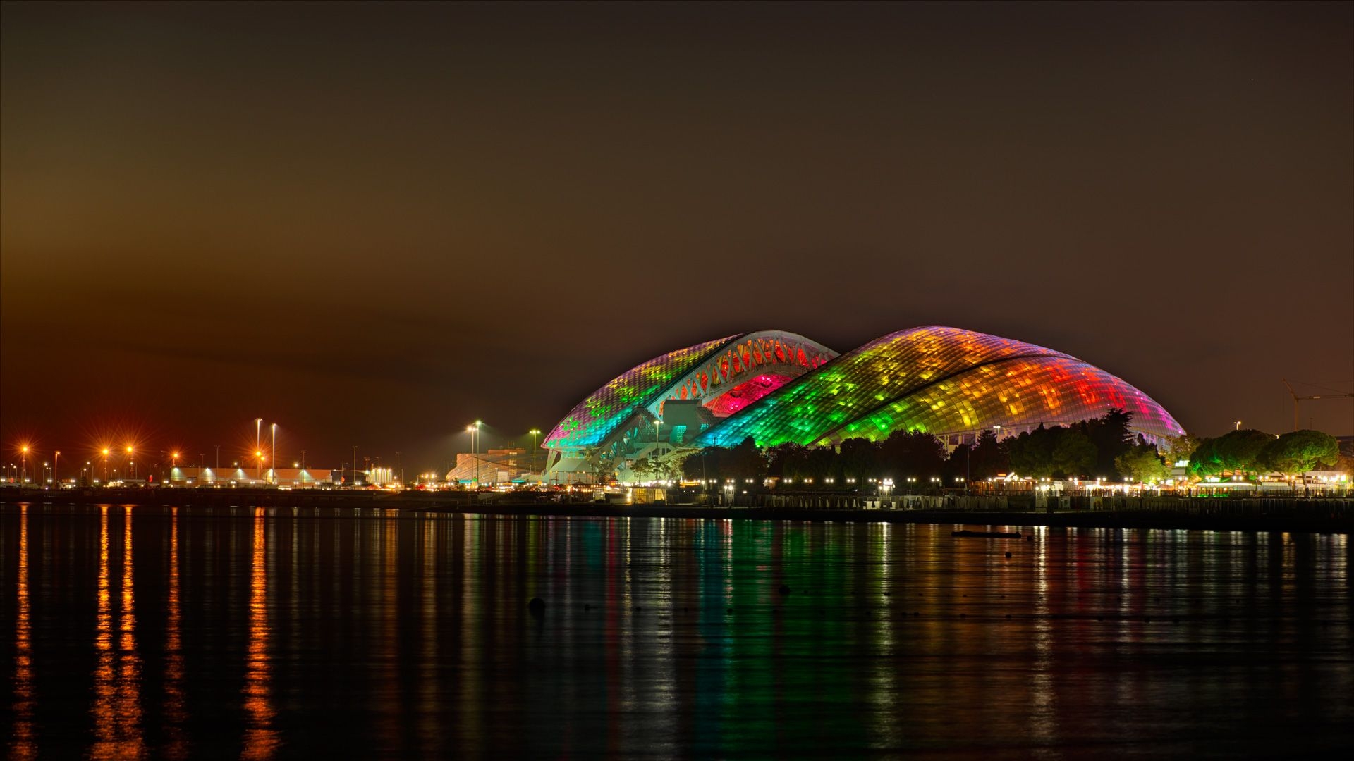 KISS ME - $ LETS GO BACK $ - ПРИПОДНЯТАЯ