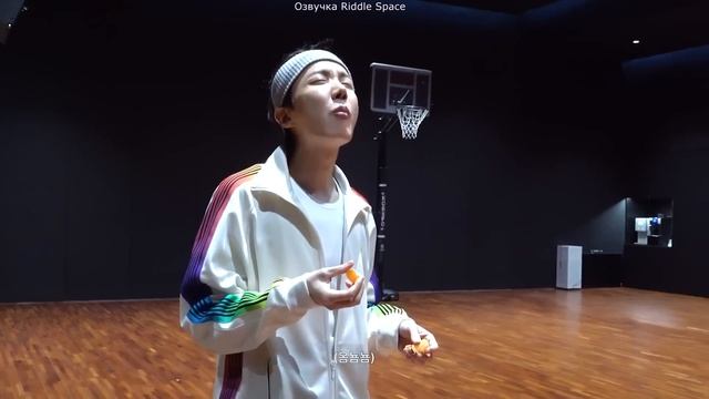 Бэкстейдж с танцевальной практики «Killin' It Girl» | Озвучка Riddle Space