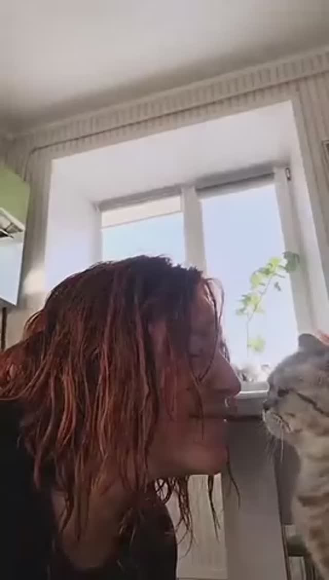 Играю с моей Зайкой  2024