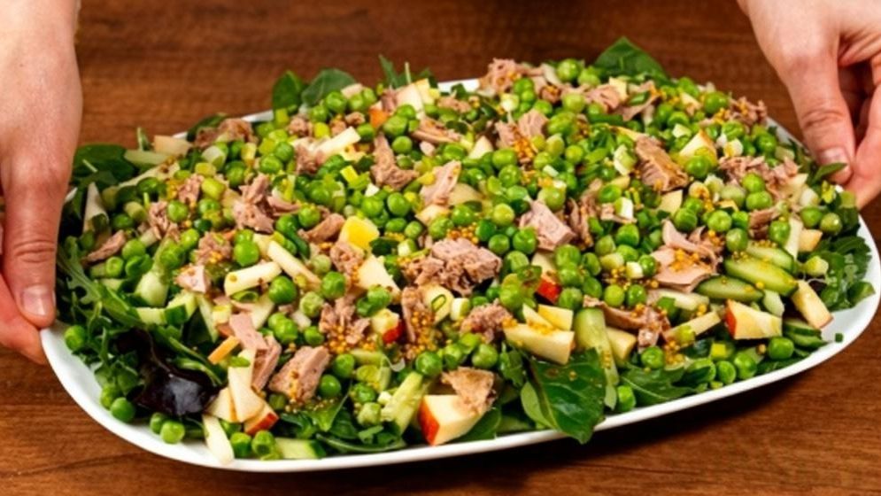 Быстрые салаты за 5 минут_ 4 рецепта на любой случай! ! 🥒🥪🥗