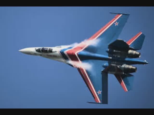 5 апреля, 35 лет назад - День рождения авиационной группы «Русские Витязи»