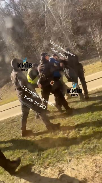 В Киеве очередного мешканца забрали прямо из маршрутки