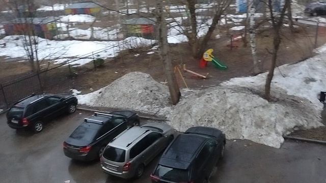 №2050 Двор П. Осипенко 48. 3 апреля 2026 г., 19:52:56 VID_20260403_195241400