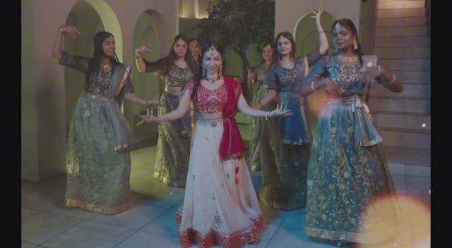 Индийские танцы на мероприятие