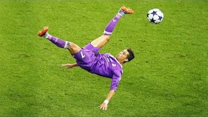 Роналду богат. Сборная России по футболу и Карпин.