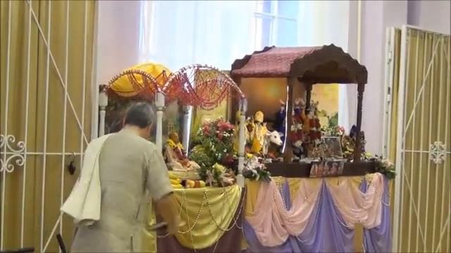 1   10 11 13  Киртан в КЦ Гаура