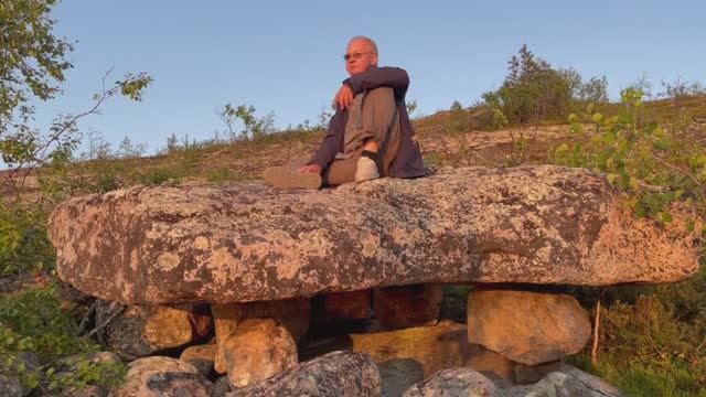 ©  "Дольмен на Западном 2 вариант". Экспедиция "Наследие Гипербореи 2025" ч 7 с М