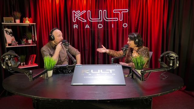 КУЛЬТОВЫЕ ПЕРСОНЫ - Павел Дикан и Наталья Толстая