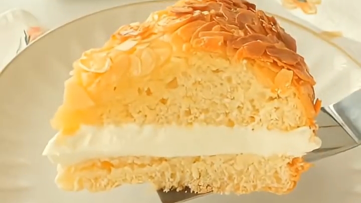 Сегодня на десерт медово-миндальный ПИРОГ с кремом...🥧🍯😋🥰