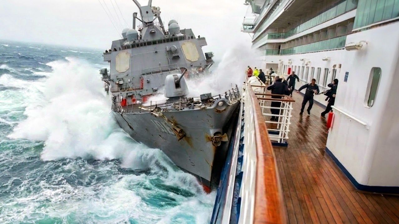 Самые Невероятные Случаи в Море, Снятые на Камеру