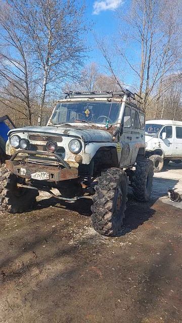 Уаз на шасси от автомобиля Прага