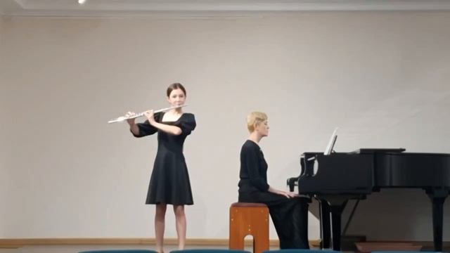 Категория 2: участники 11-12 лет включительно: Бейбутова Надежда Искандеровна