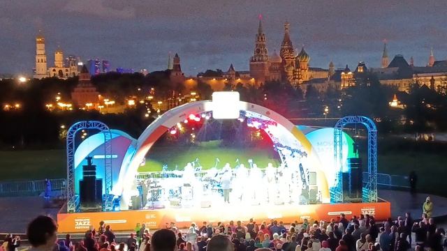 Музыка и английский он лайн, прочтите описание видео, список услуг, нужно пищите на почту