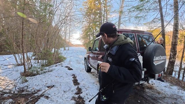 Ранняя весна плотина Медведица , путешествия в паводок