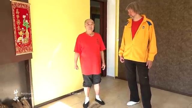 ПОЯСНИЦА, СЕДАЛИЩНЫЙ НЕРВ и суставы Му Юйчунь