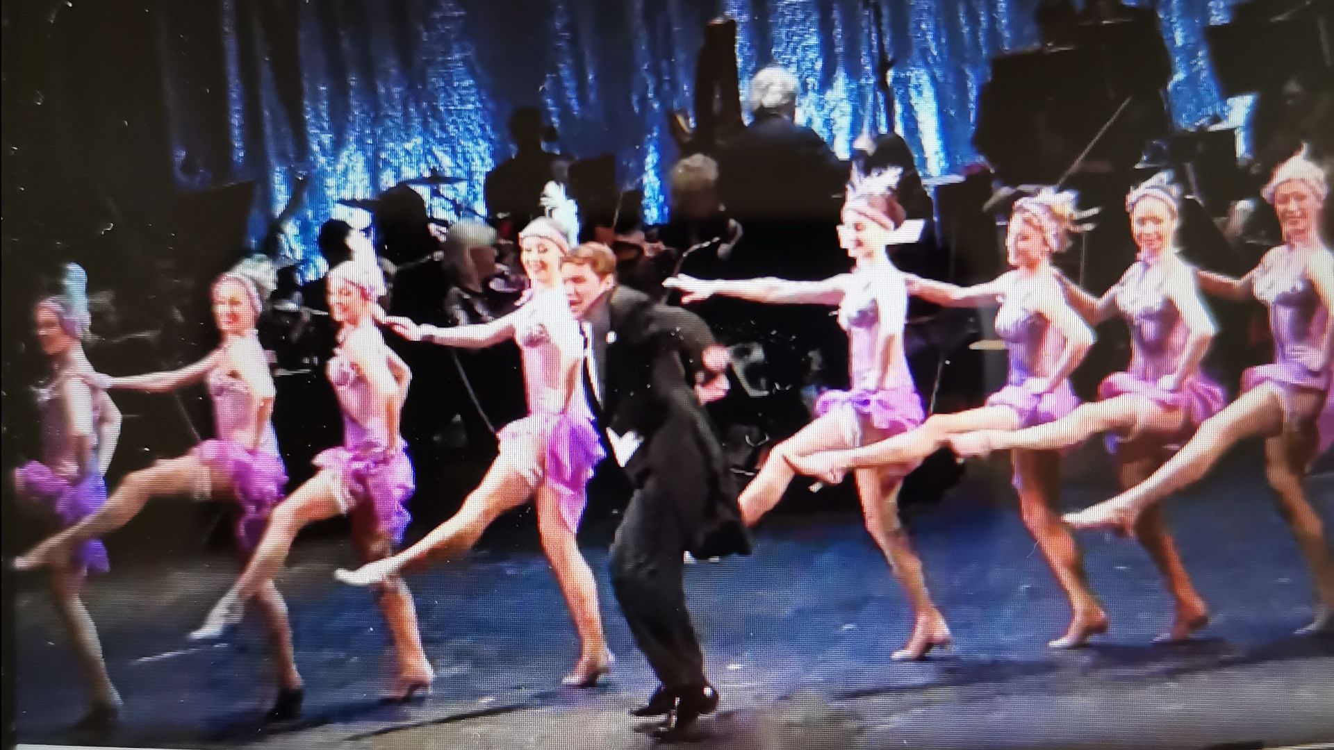 Без женщин жить нельзя