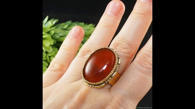 Марина Урусова. Красный сердолик