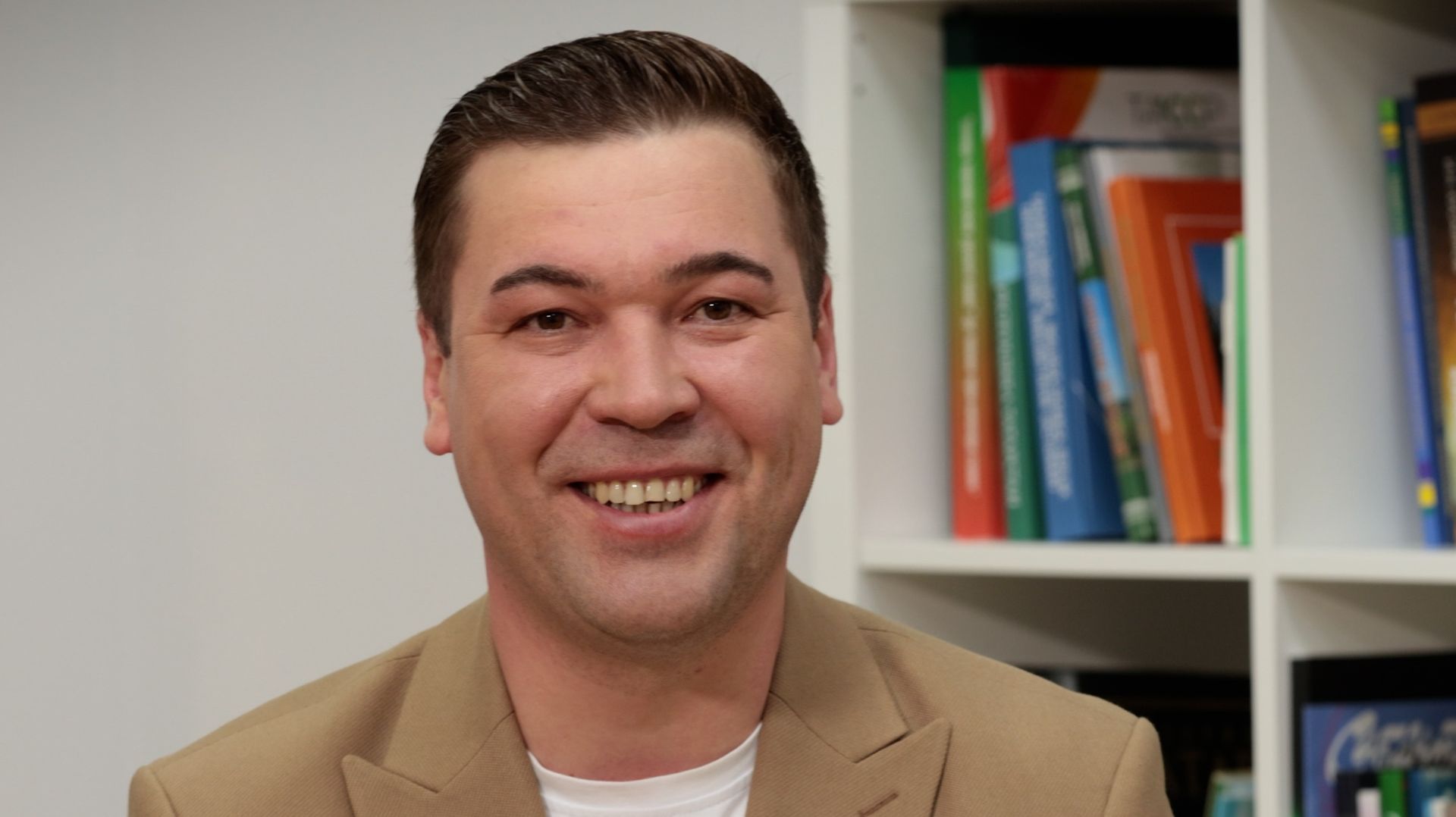 Филүс Каһиров