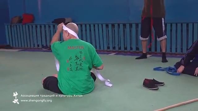 Массаж от инсульта и для пяти органов чувств. Му Юйчунь