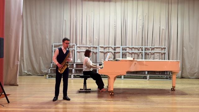 Категория 3: участники 13-14 лет включительно: Галустян Георгий Артёмович