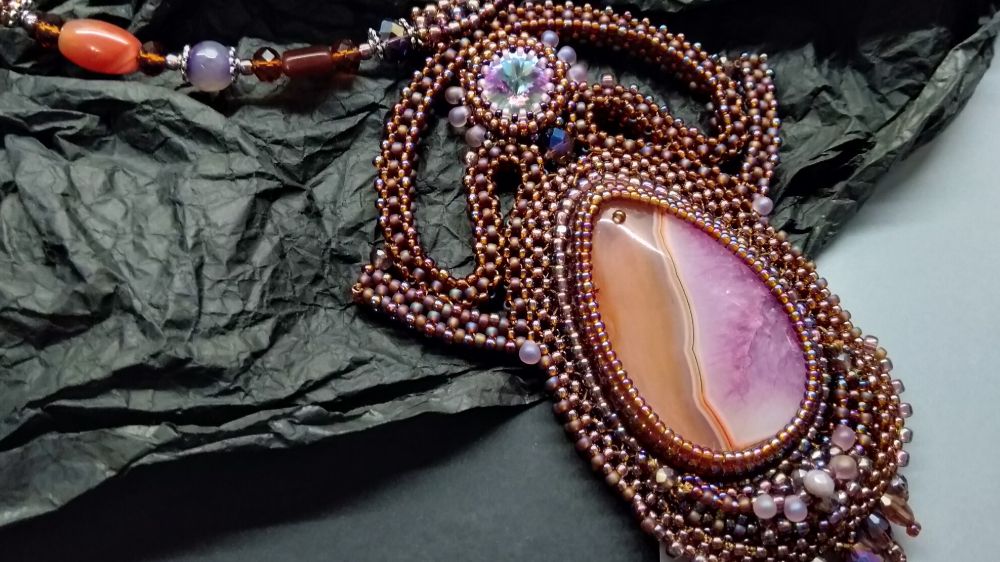 Кулон с агатом.