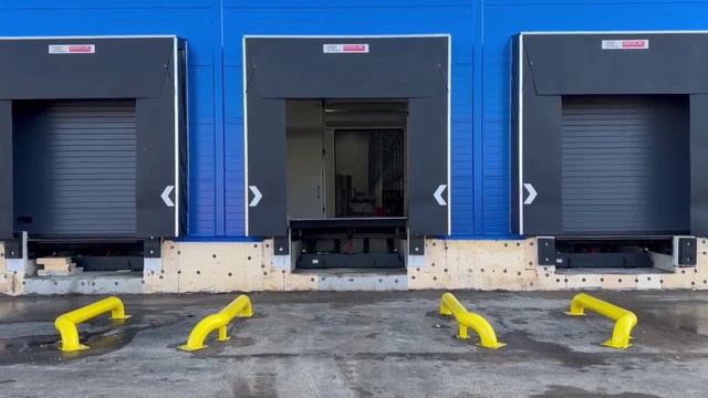 Перегрузочная зона склада - доклевеллер с выдвижной аппарелью МЛС RXP 2520