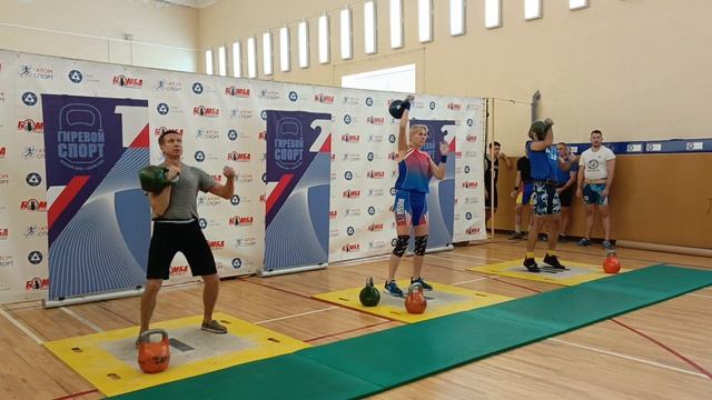 Трёхгорный 2025 11 15 поток 1 ДЦ-2мин (муж-24кг, жен-14кг) Толчок-2мин (муж-28кг, жен-14кг)