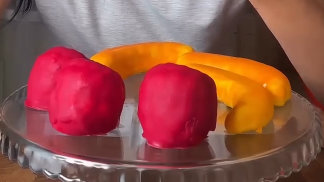 Корпусные фрукты (которые мы заслужили)...🍌🍓😋😆