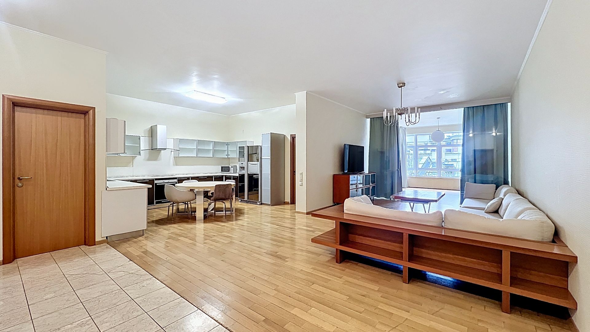 Просторная и светлая квартира в новом элитном ЖК! Аренда 5-комнатной квартиры, 200 м² (ID 34955)