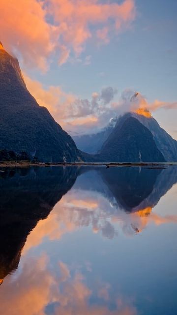 Утро в Милфорд-Саунд, Новая Зеландия.