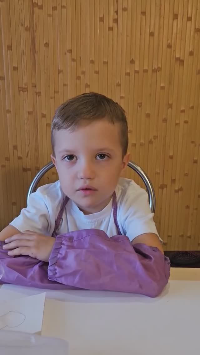 Конкурс "Крымский вундеркинд - 2026", Лука С., 6 лет, "Нежный букет"