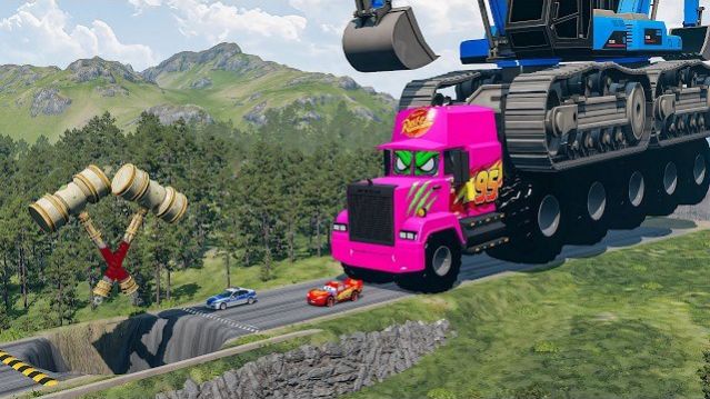 Гигантский ТИТАН-ЭКСКАВАТОР Mack Truck VS Cars Молния Маккуин и полицейская машина Гонка