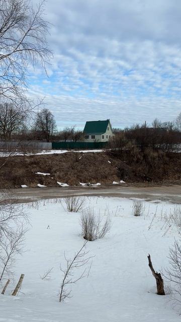 Продается качественный жилой дом на берегу реки в живописном месте дер. Зубарево