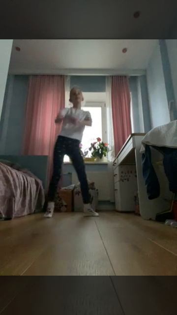 Песня Миланы Хаметовой !😎