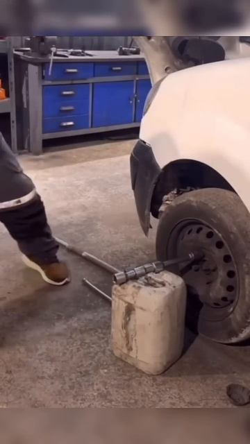 Хоп и одной проблемой больше #авто #automobile #mechanist #mechanic #automechanic #масло